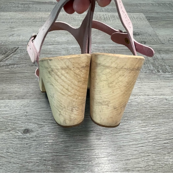 Swedish Hasbeens | Shoes | Swedish Hasbeens Sandals In Pink Suede ...